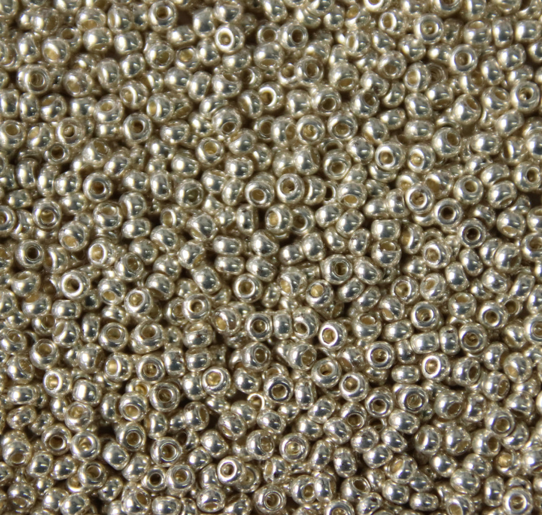Metallic Silver (10BW06) – teribeads